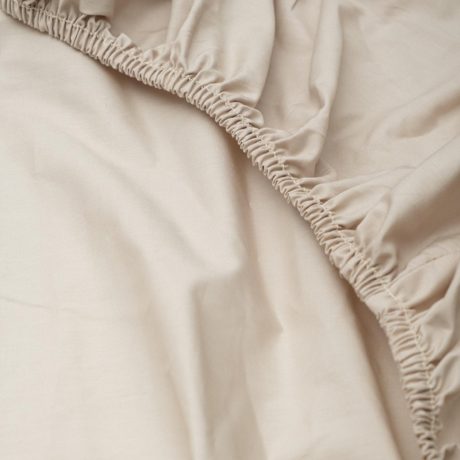 Fitted Sheets | Luxurious & Comfortable Bedding