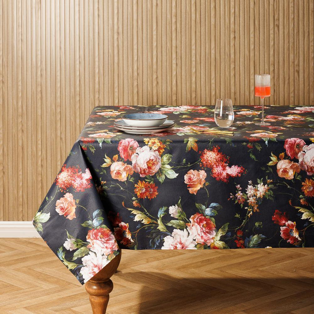 Tablecloths | Whitehouse & Continental Linen